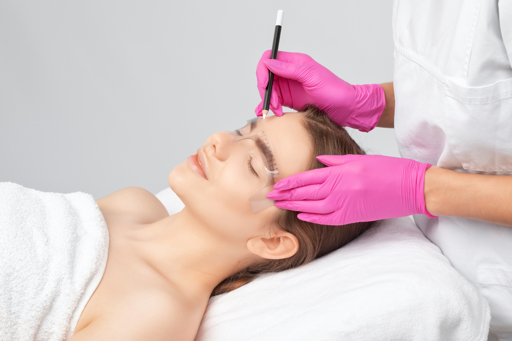 Navigating Microblading Removal Techniques - Minou Nails
